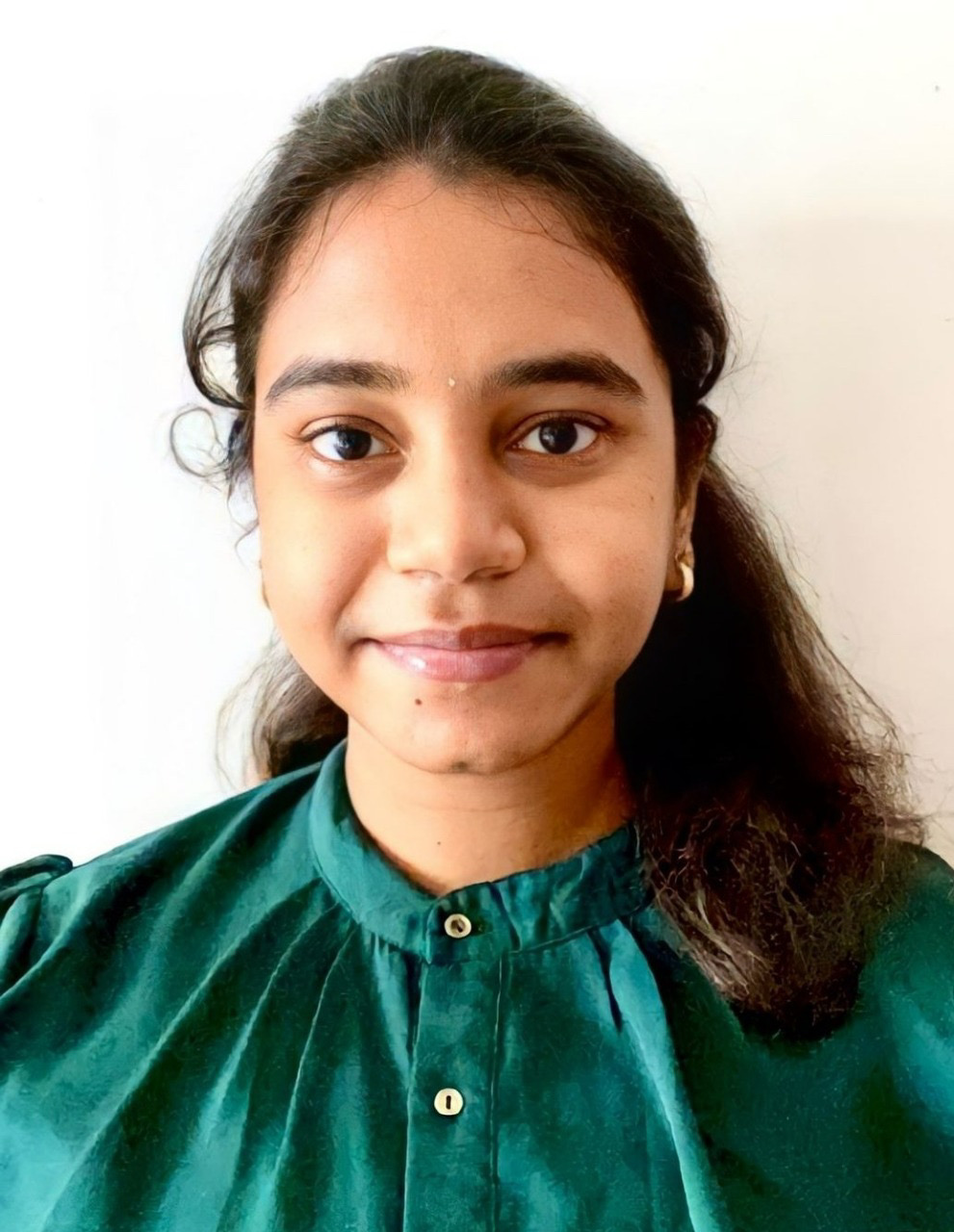 Optimal Performance of Security by Fragmentation and Replication of ...